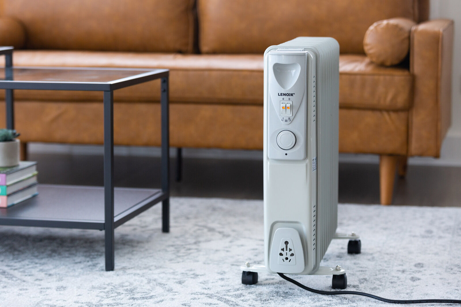 11-Fin Oil Column Heater 2400W w/ 3 Heat Settings & Wheels - Lenoxx